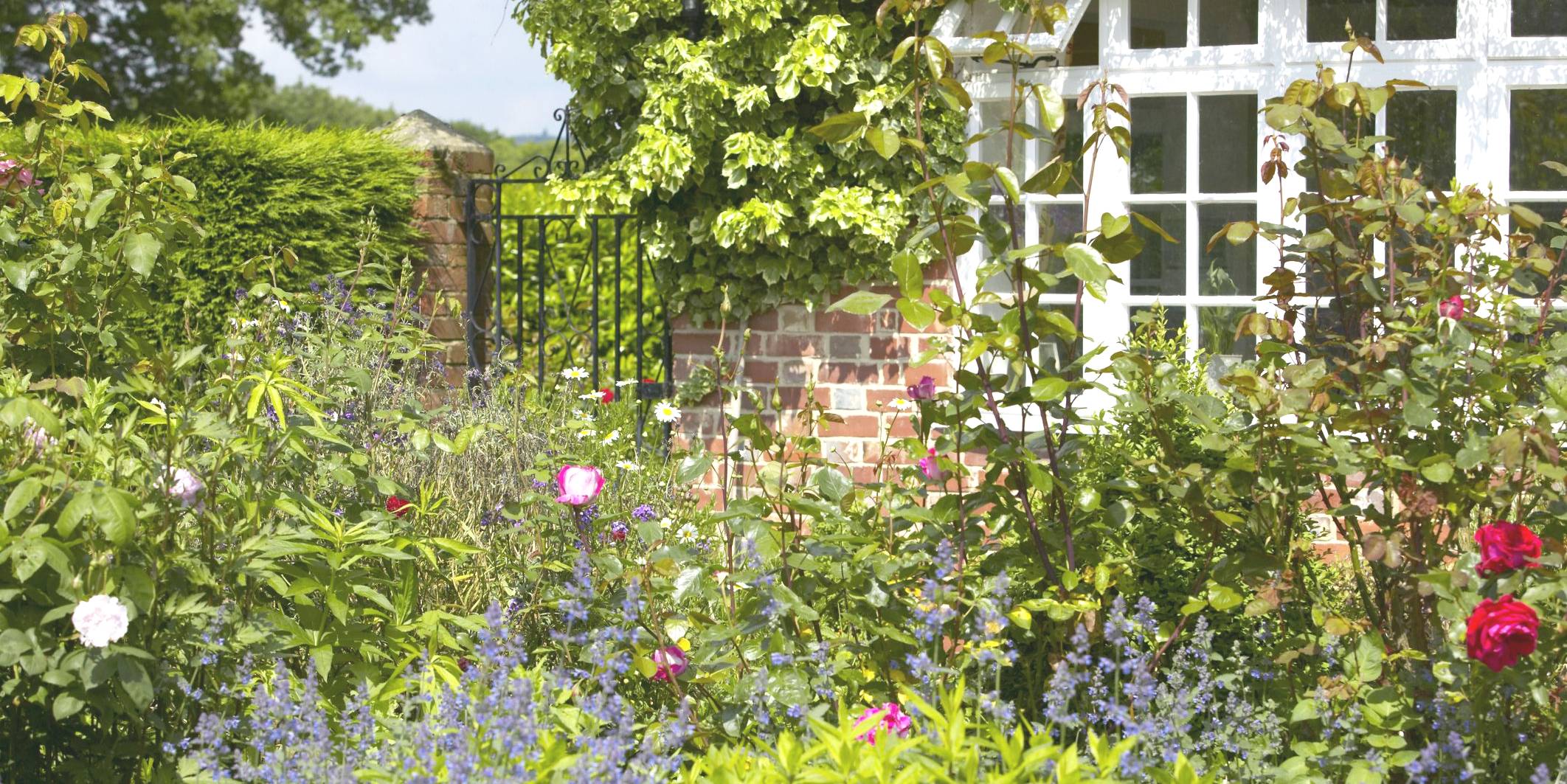 Voortuin aanleggen - Bereik tot 3072 tuinaannemers voor de beste offerte